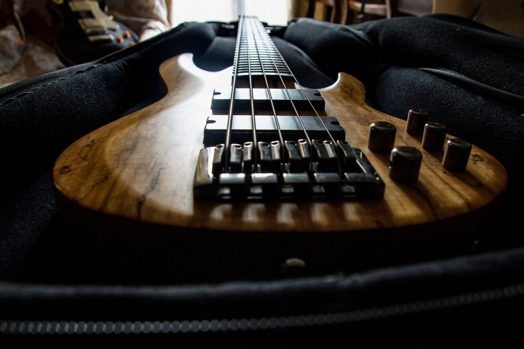 Bass Guitar for Beginners - Ultimate Guide